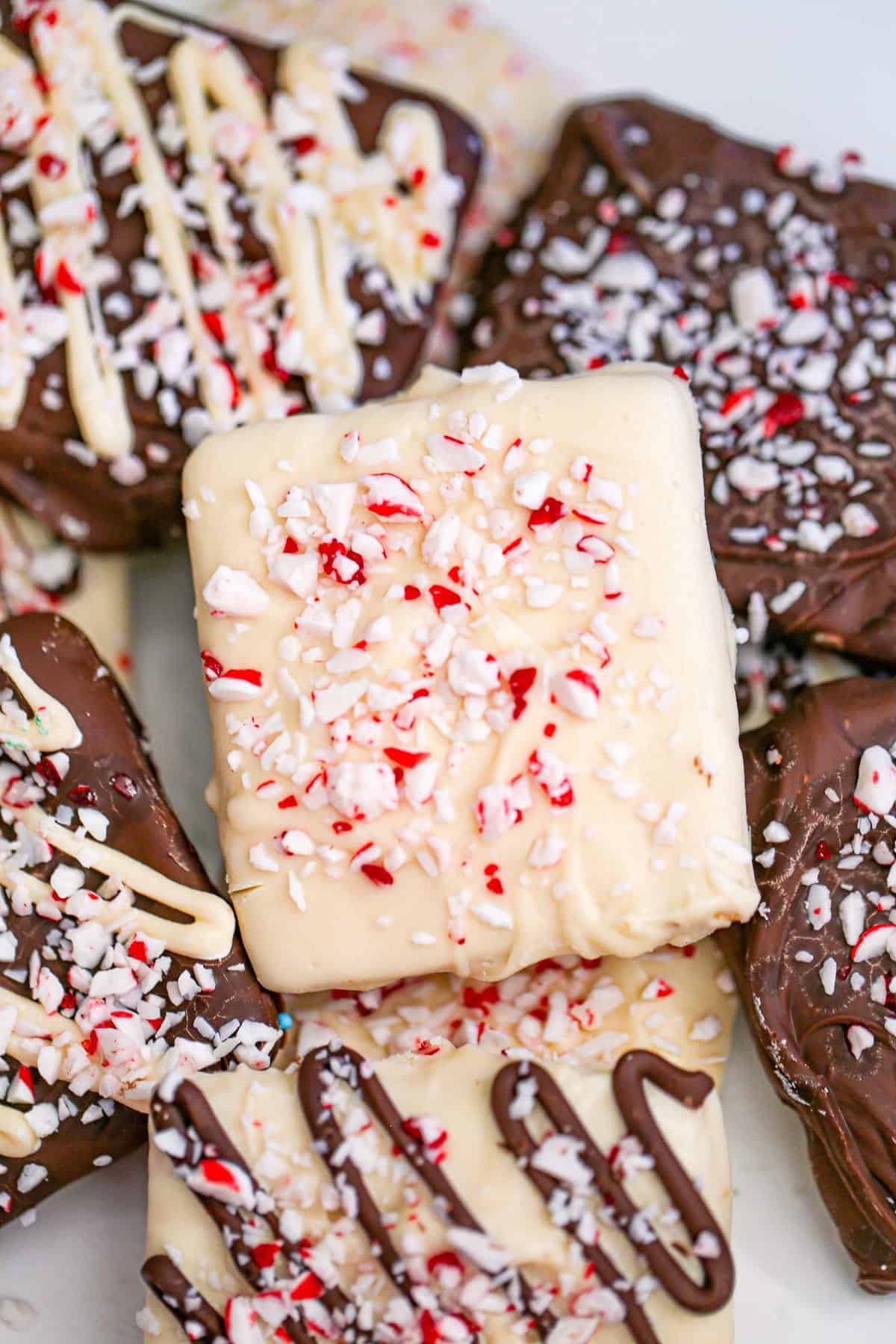 Vegan Peppermint Crunch Chocolate Covered Graham Crackers - Daily Vegan ...