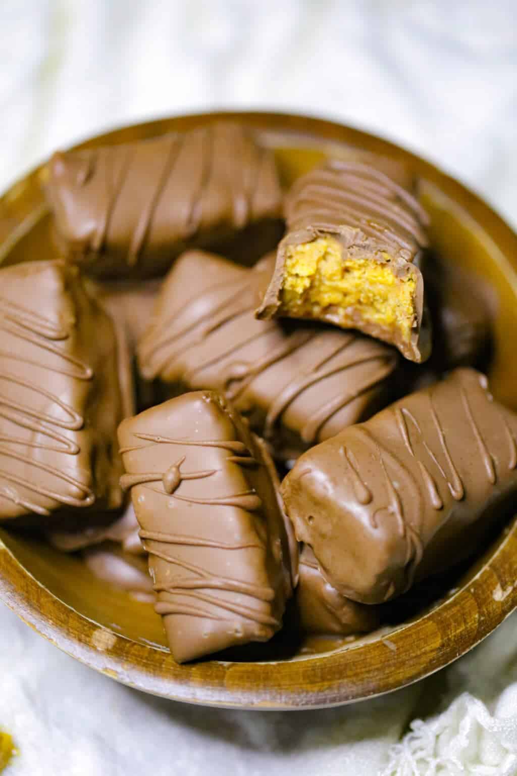 Peanut Butter Cornflake Bars Vegan Recipe - Daily Vegan Meal