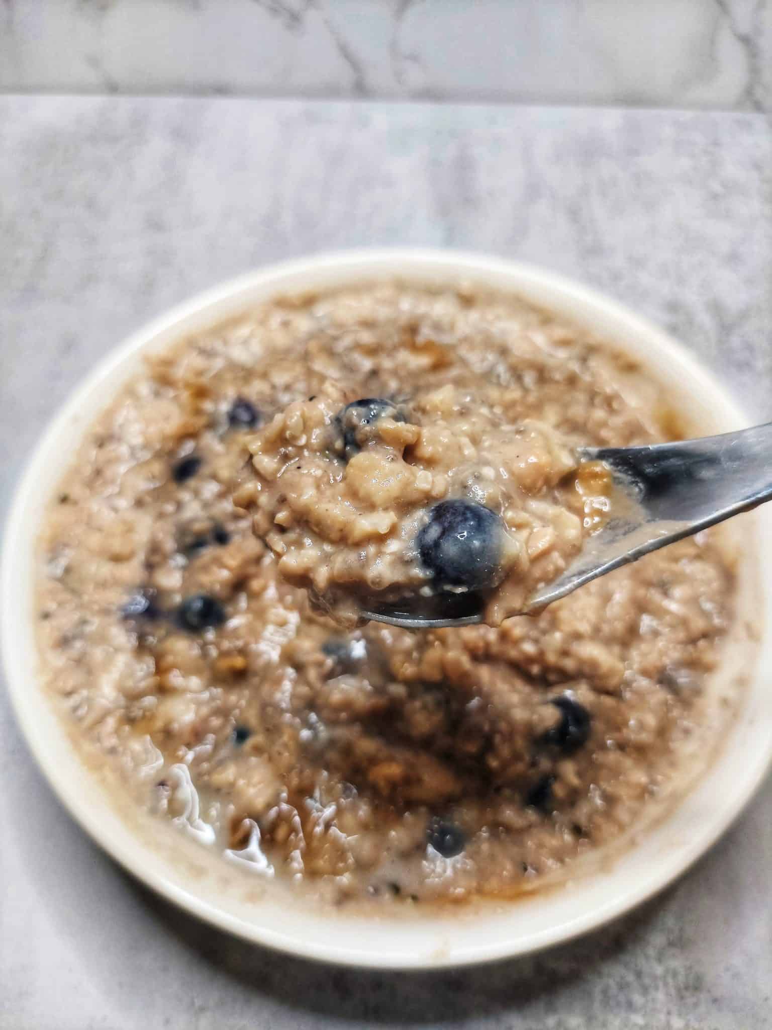 High-Protein Oatmeal (50g Protein) - Daily Vegan Meal