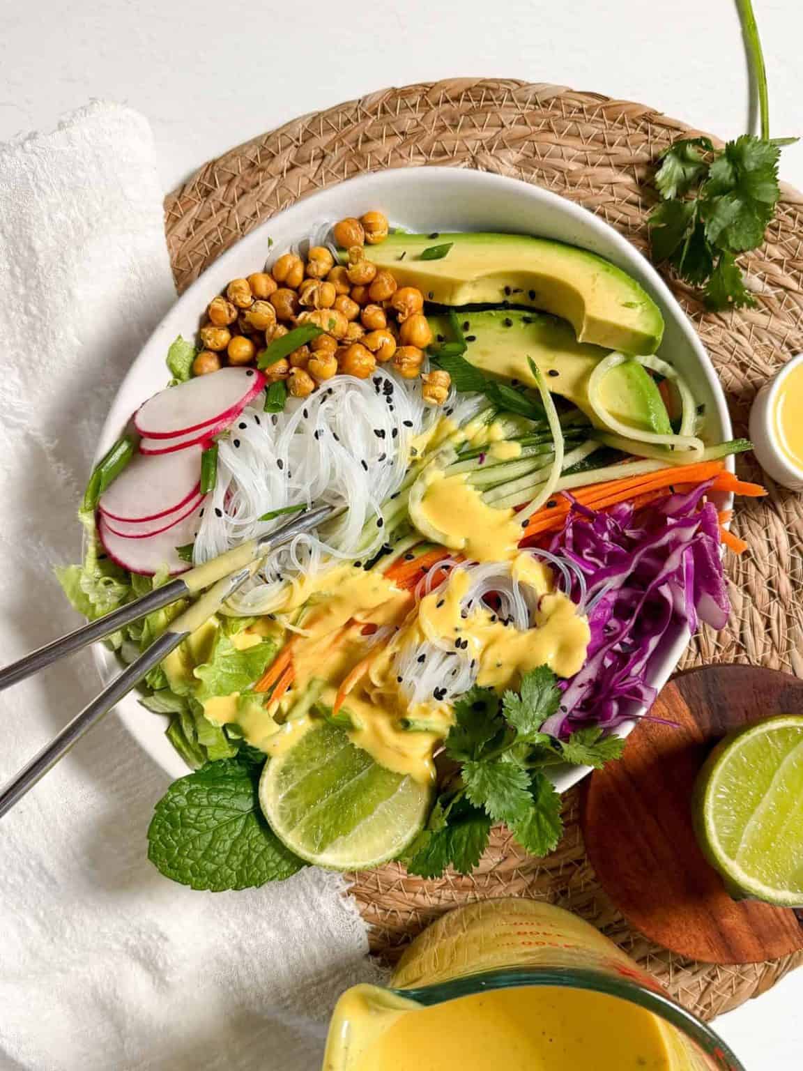 35 Vegan Bowl Recipes: Buddha Bowls, Burrito Bowls, Smoothie Bowls & More